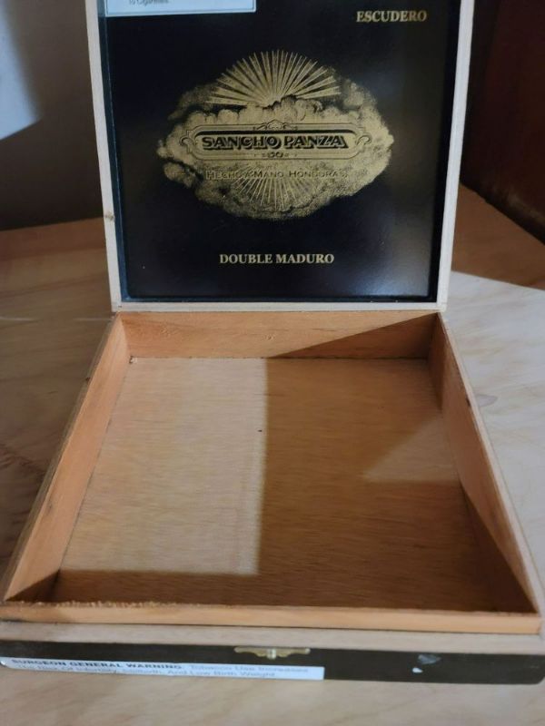 Sancho Panza Escudero Double Maduro Empty Wooden Box | Smokin' Betty's ...