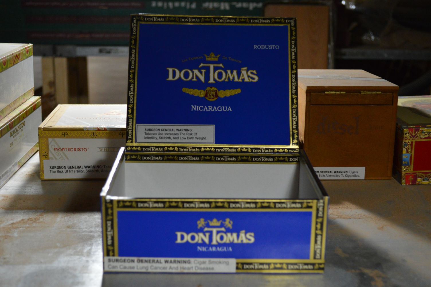 Don Tomas Nicaragua Robusto Empty Cardboard Box | Smokin' Betty's Cigars